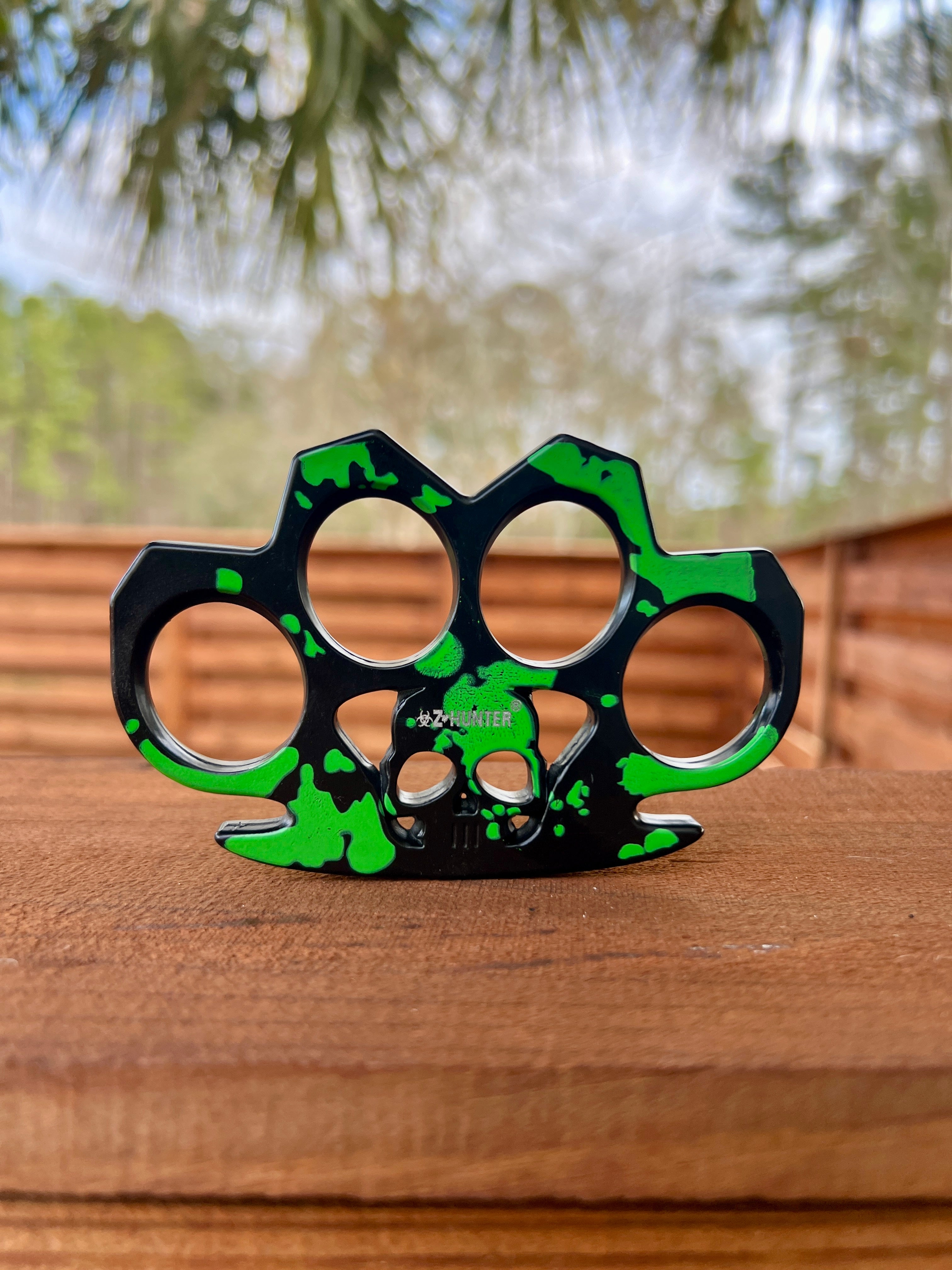 Zombie Hunter Knuckles – Blades For Babes