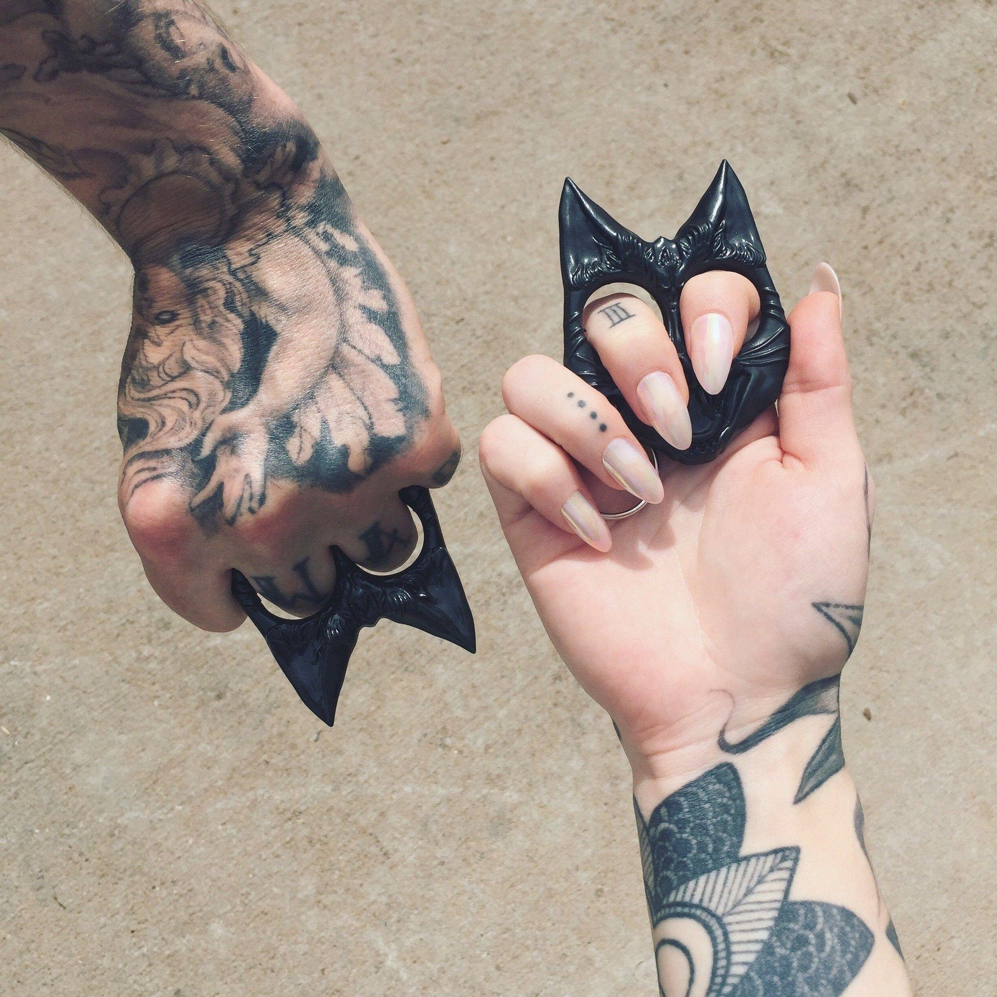 Order Black Kitty Cat Knuckles Online | Blades For Babes