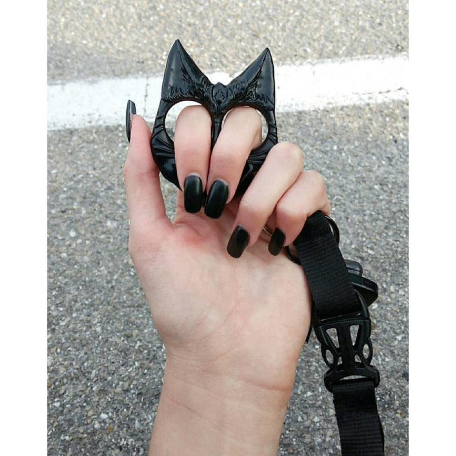 Order Black Kitty Cat Knuckles Online | Blades For Babes